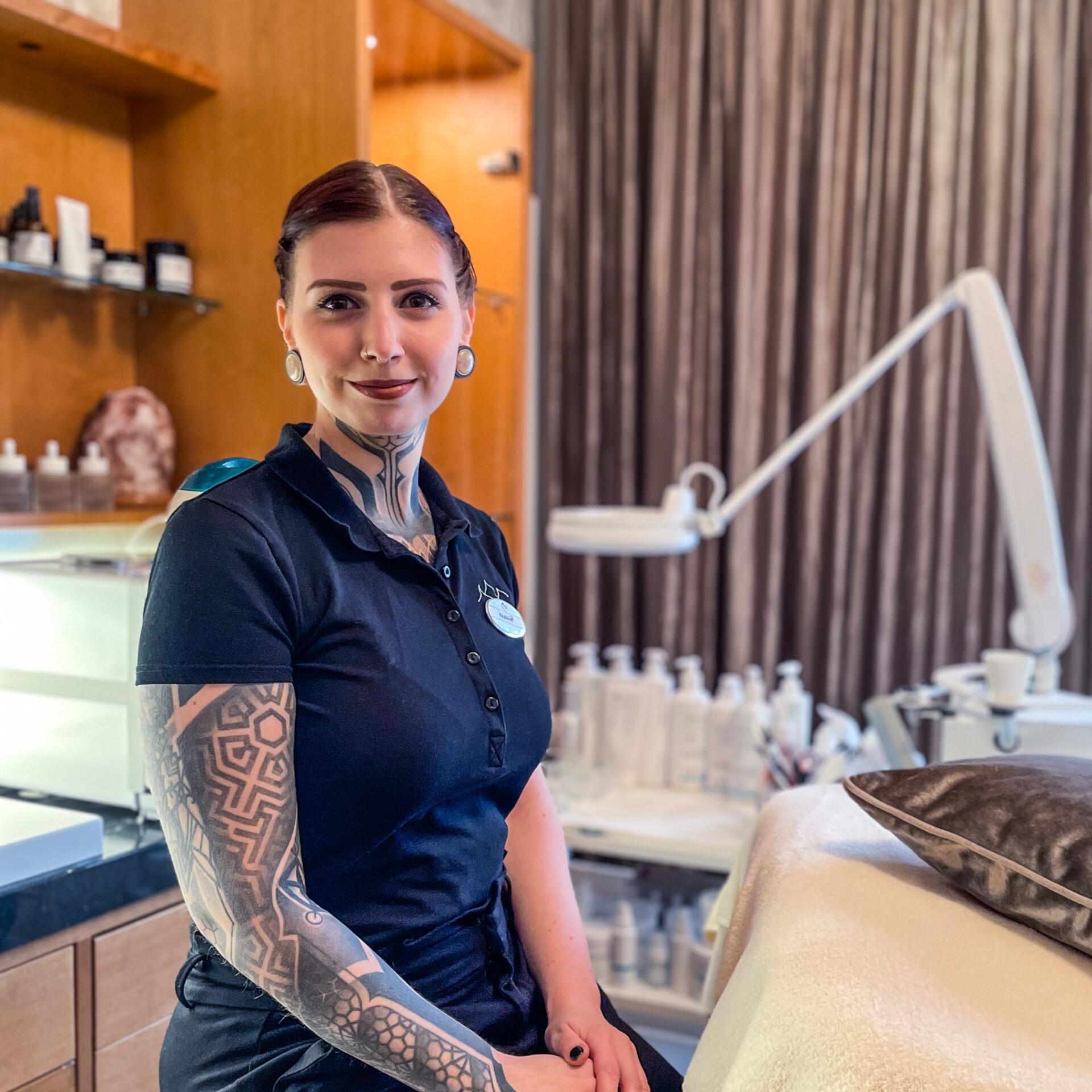 Cosmetician - Podiatrist Natalie Edlinger STOCK resort